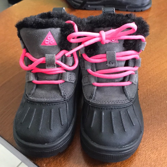 Nike ACG | Shoes | Acg Nike Kids Shoes Size 7c | Poshmark